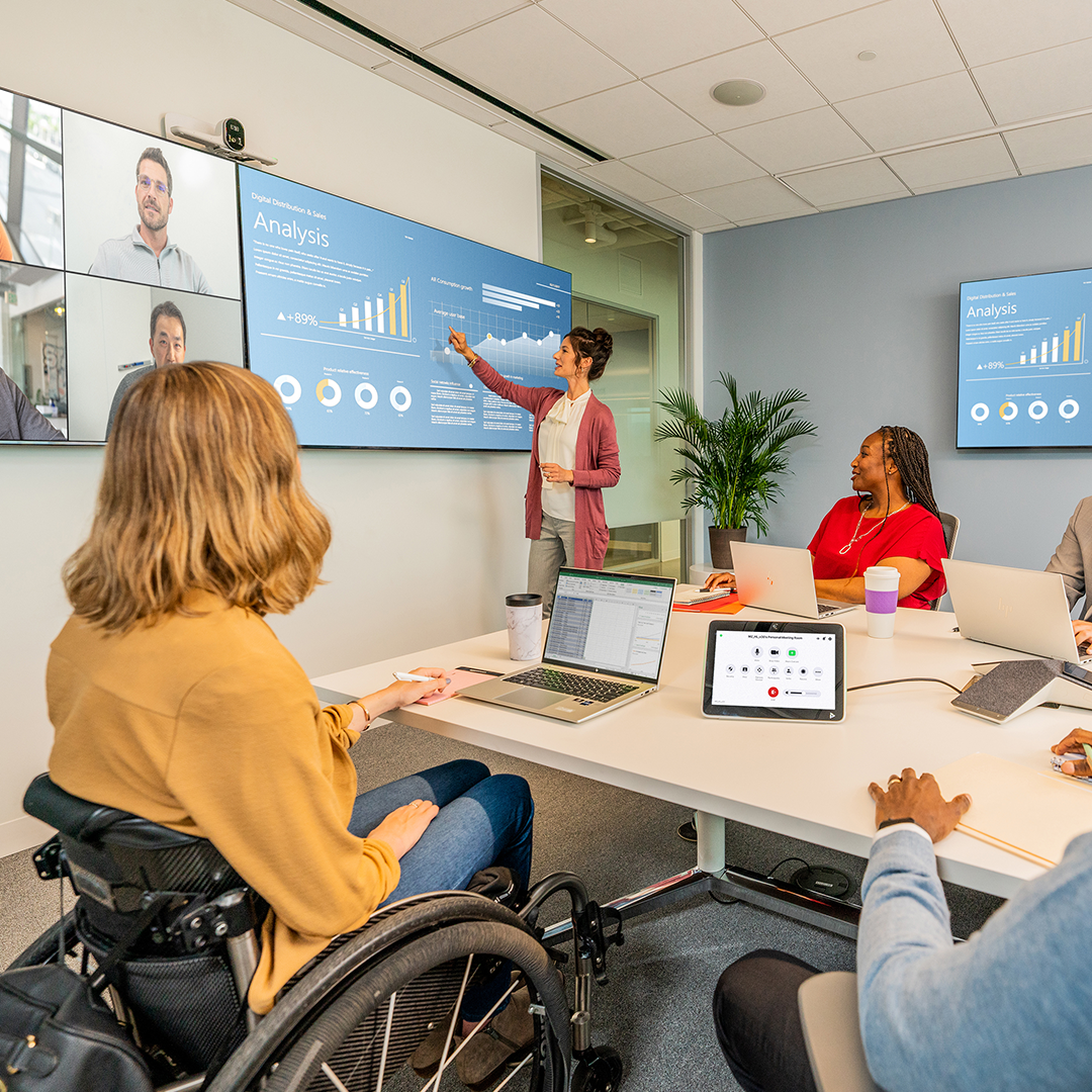 POLY STUDIO E70 – Optiemus Infracom ltd